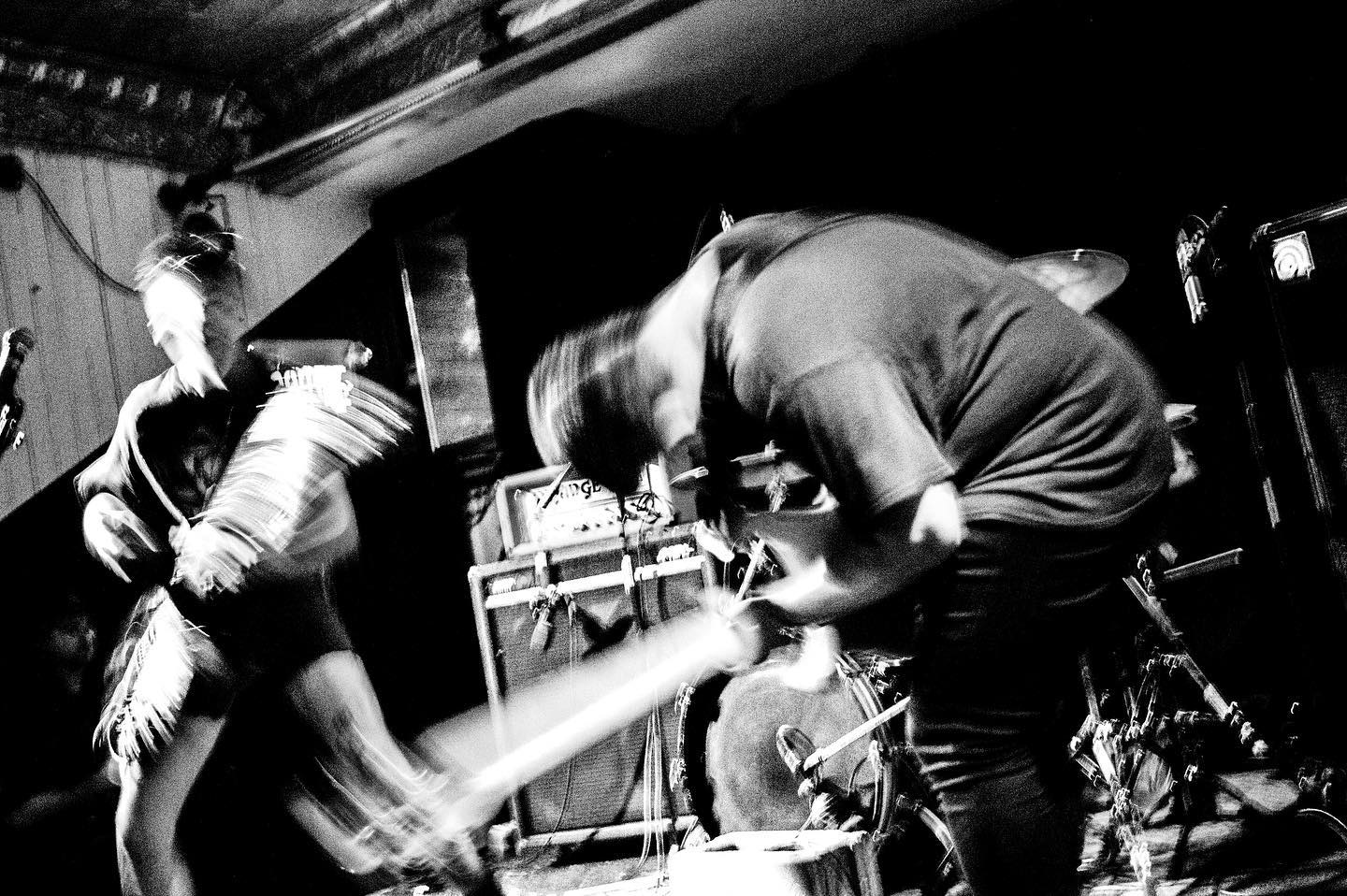 Frail Body clippe une épitaphe - SCORE A/V